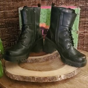 Mudd | Shoes | Mudd Vintage Mighty 9s Retro Chunky Platform | Poshmark
